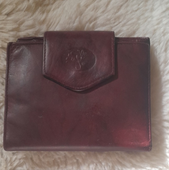 Buxton | Bags | Buxton Vintage Bifold Wallet Guc | Poshmark